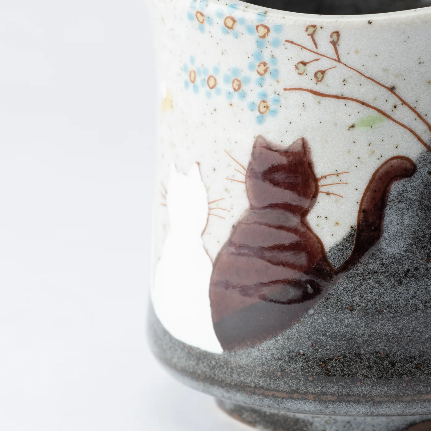 Atelier Yu Cats In Sunny Spot Kutani Handmade Mug - 230ml
